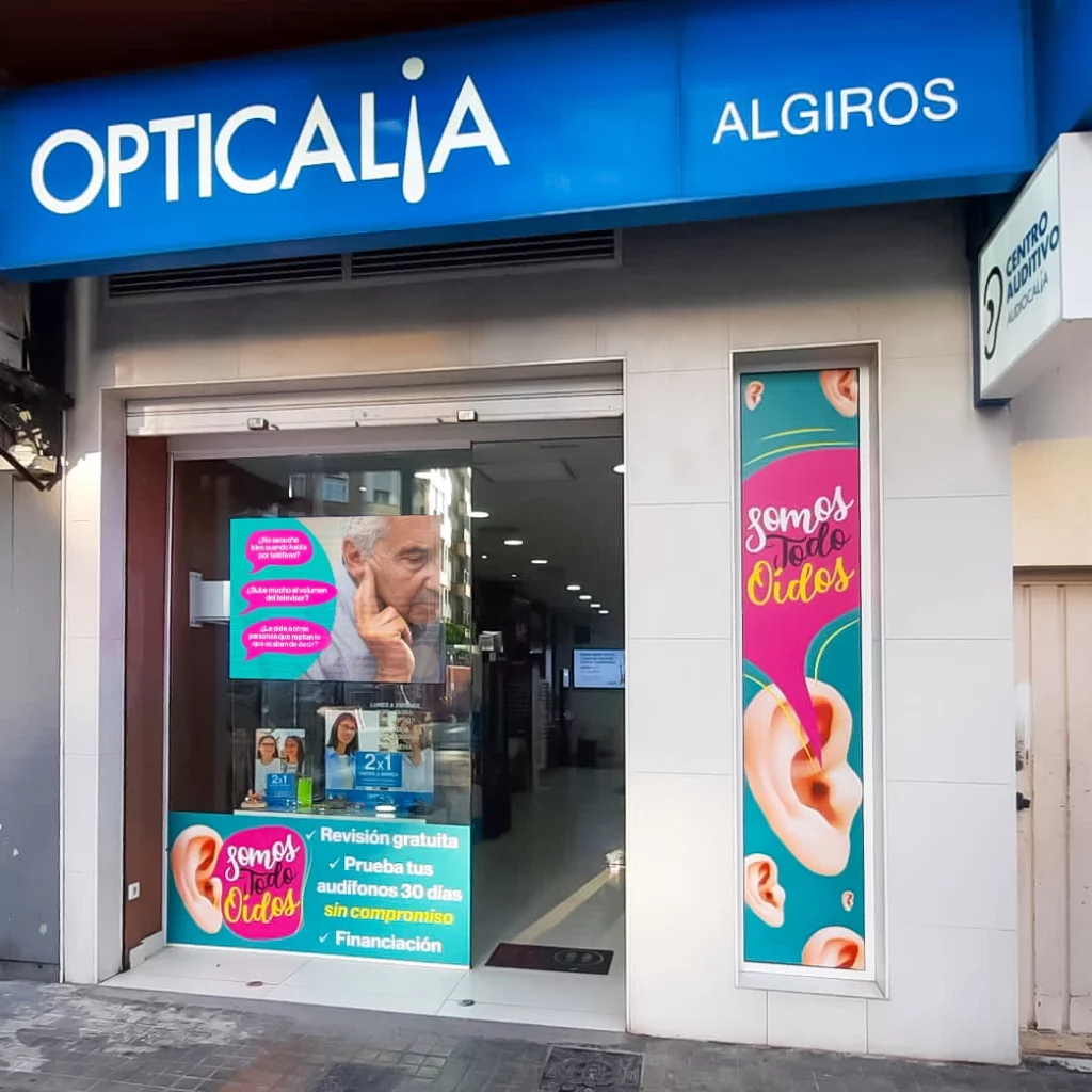 Pantallas para Escaparate LED: Características y Ventajas | Pantallea